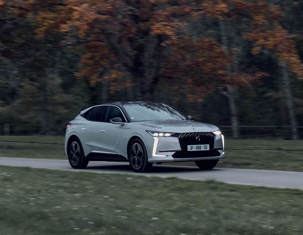 DS 4 Hatchback Otomobil I DS Automobiles